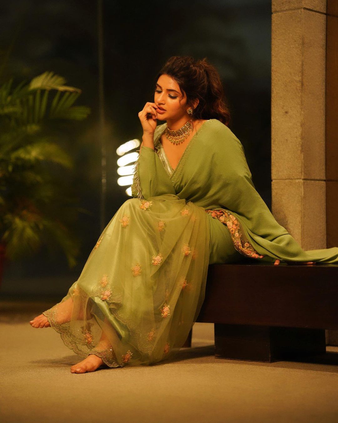 Actress sreeleela stunning photos viral | Newsminute24